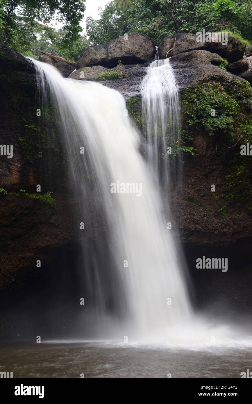 Haew Suwat Waterfall (Nam tok Haew Suwat) KHAO YAI NATIONAL PARK ...