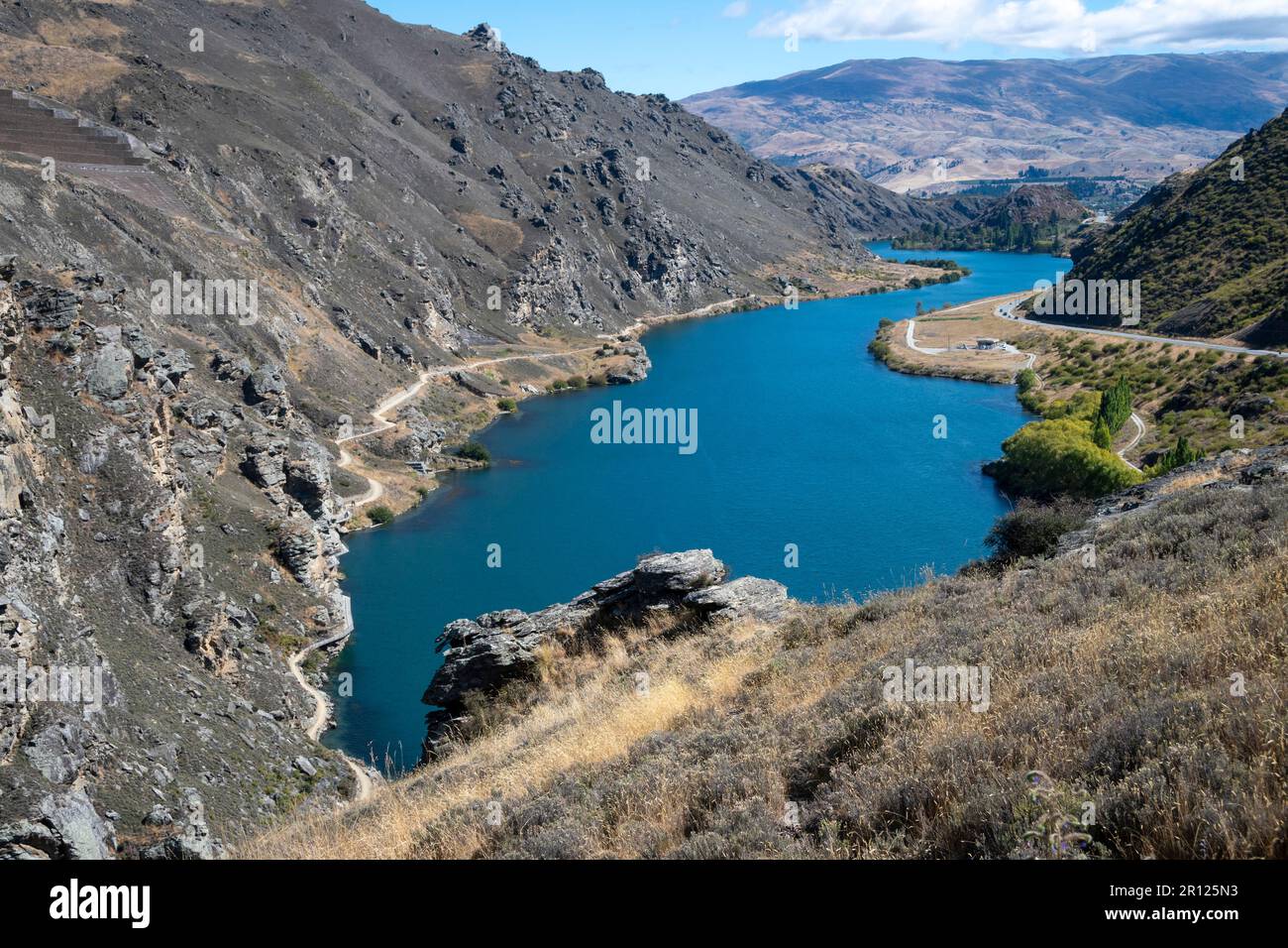 Lake Dunstan Cycle Trail, Cromwell, Central Otago, South Island, New ...
