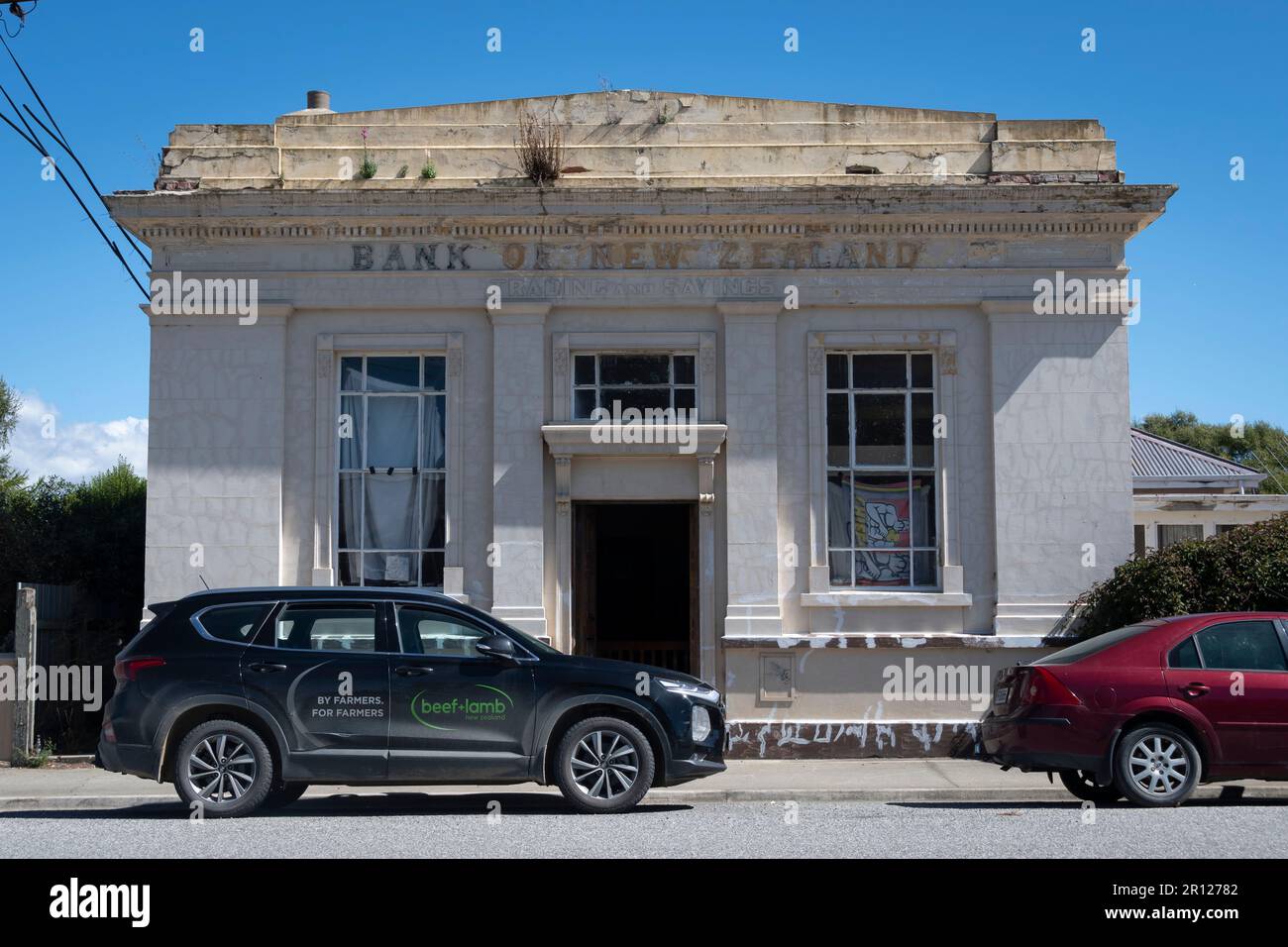 Central banking institution hi-res stock photography and images - Alamy