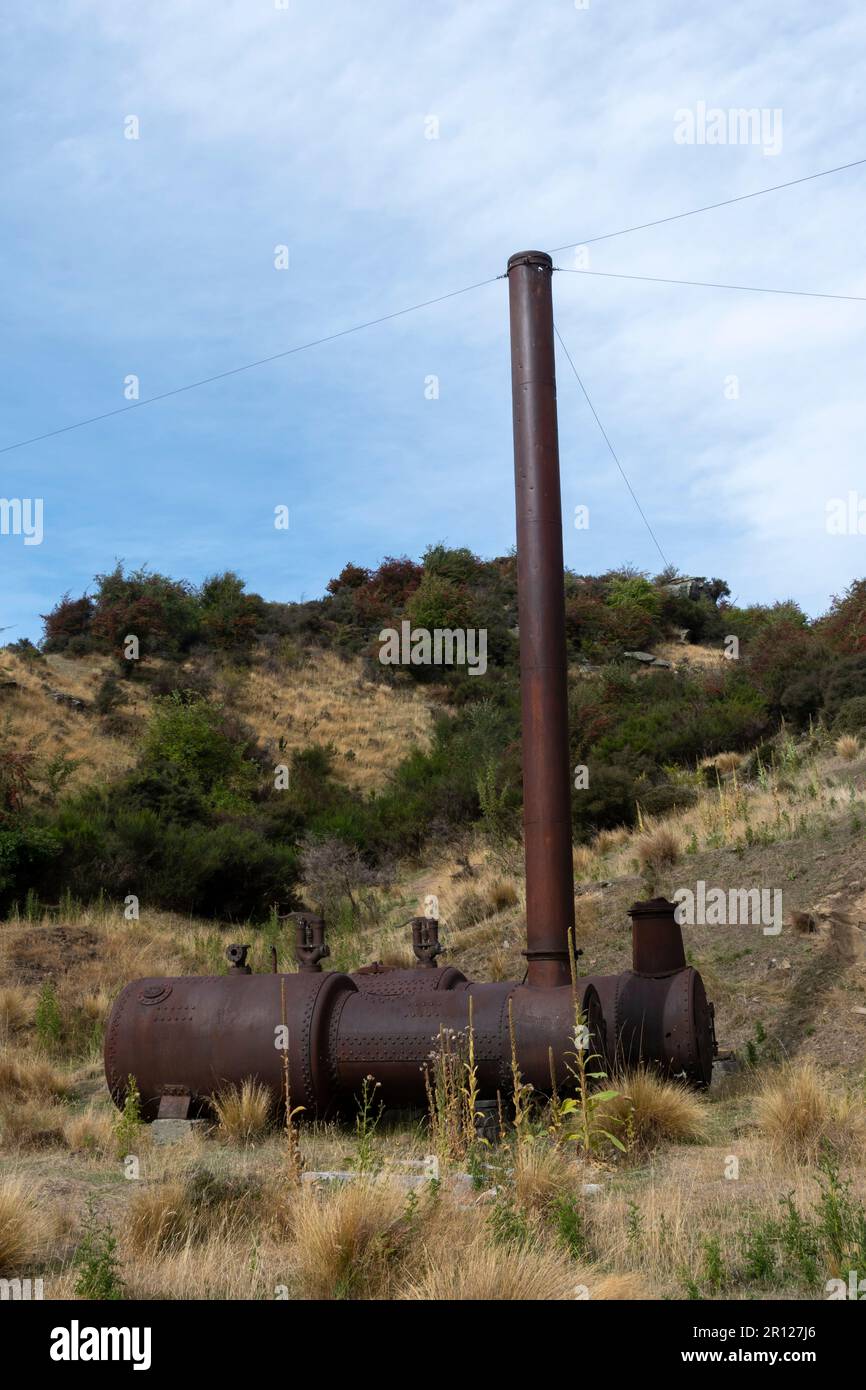 Old boiler at Golden Progress Mine, Oturehua, Central Otago, South ...