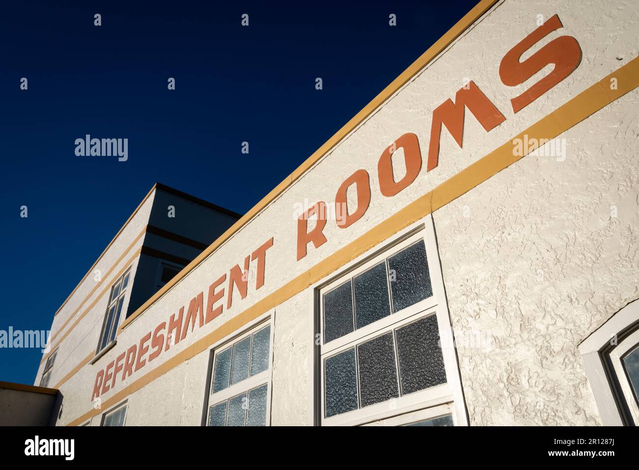 Art Deco refreshment rooms, now Maniatoto Museum and Gallery Ranfurly ...