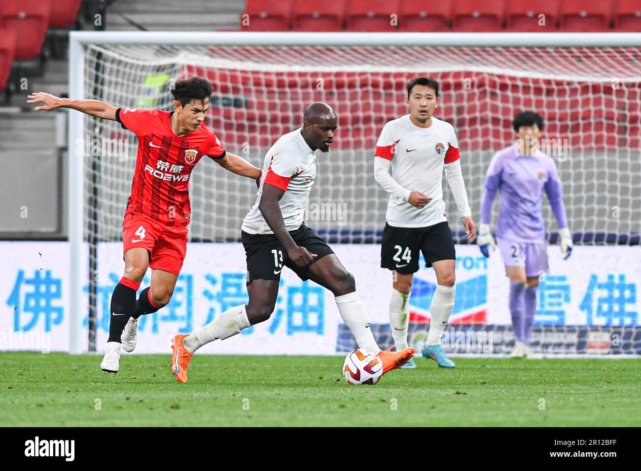Shanghai, China, 10 May, 2023. Shanghai Port Football Club defeated ...