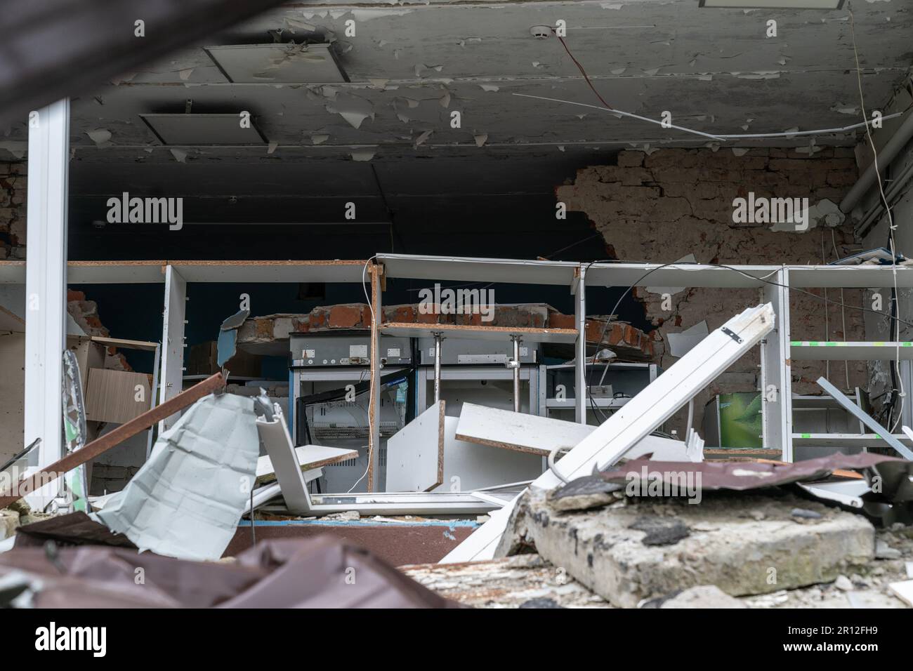 Central city hospital hi-res stock photography and images - Alamy