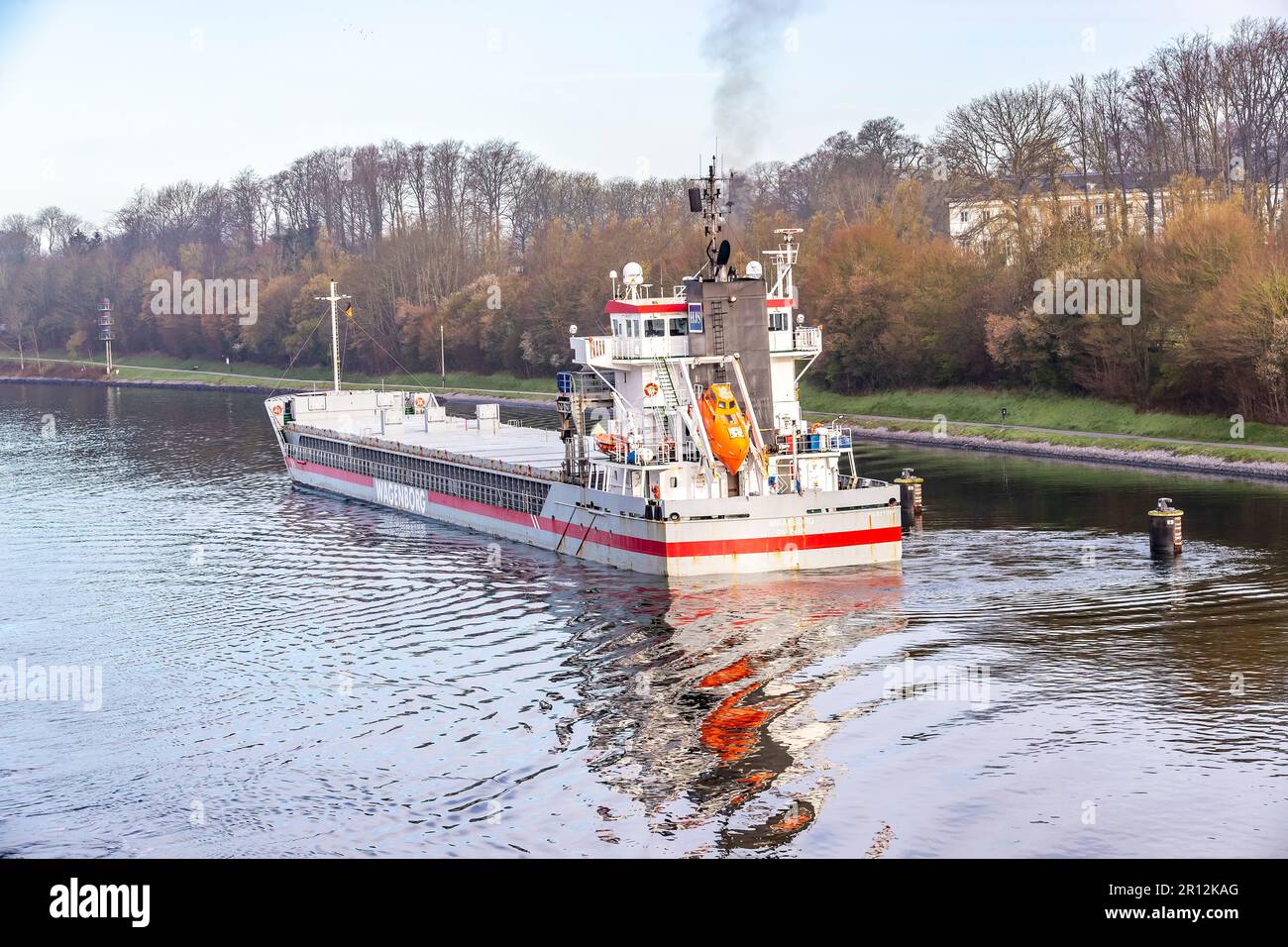 MAASBORG (IMO: 9341720) a General Cargo vessel transiting the Kiel ...