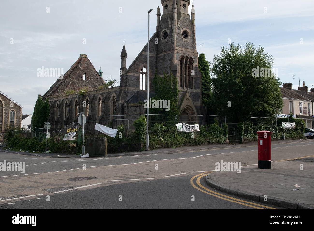 Llanelli wales sign hi-res stock photography and images - Alamy