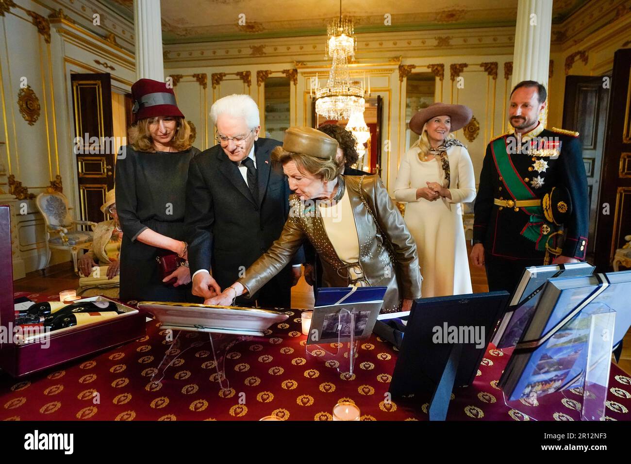 Oslo 20230511.Ms Laura Mattarella, President Sergio Mattarella, Queen ...
