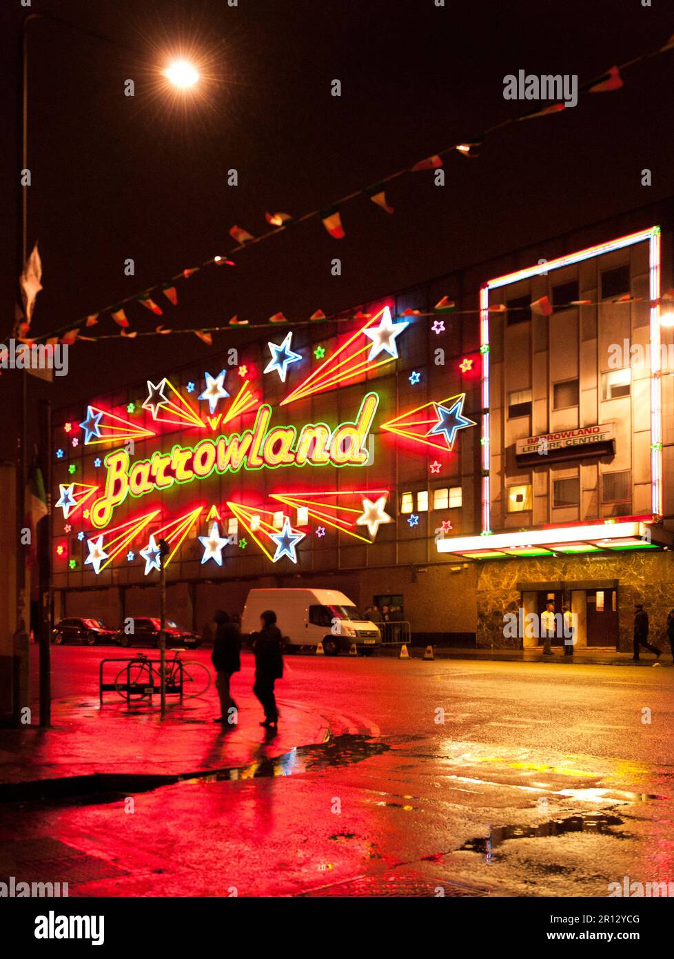 Neon lights stars hi-res stock photography and images - Alamy