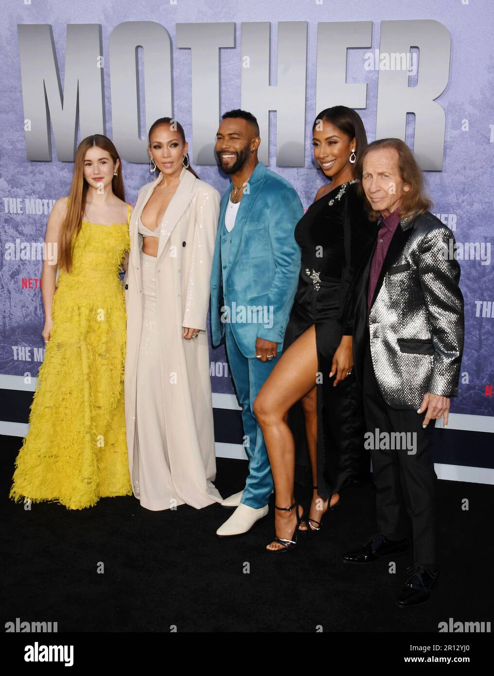LOS ANGELES, CALIFORNIA - MAY 10: (L-R) Lucy Paez, Jennifer Lopez ...