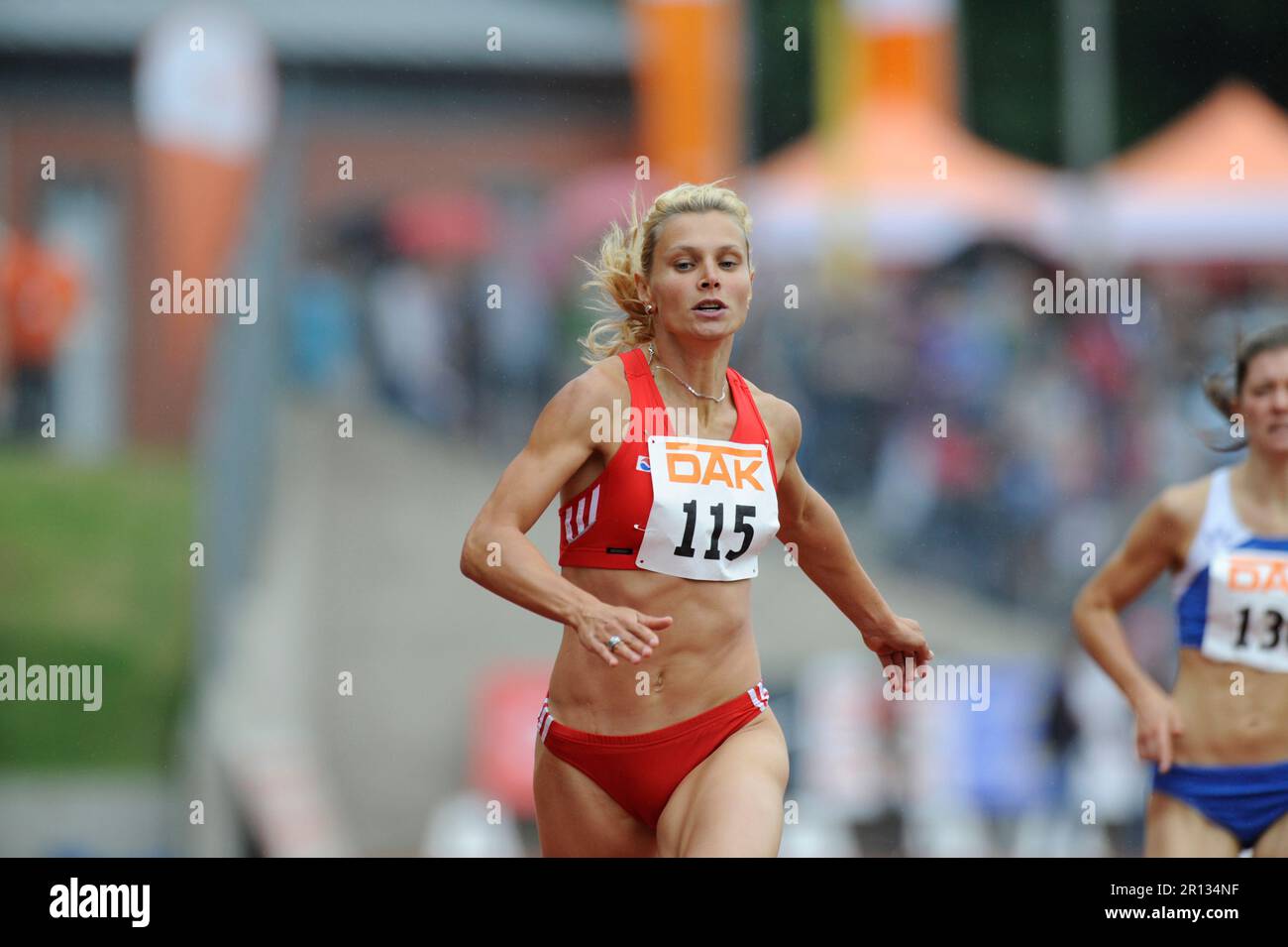 Claudia Hoffmann, 400m Aktion Leichtathletik Gala in Wattenscheid am 2.8.2009 Stock Photo - Alamy