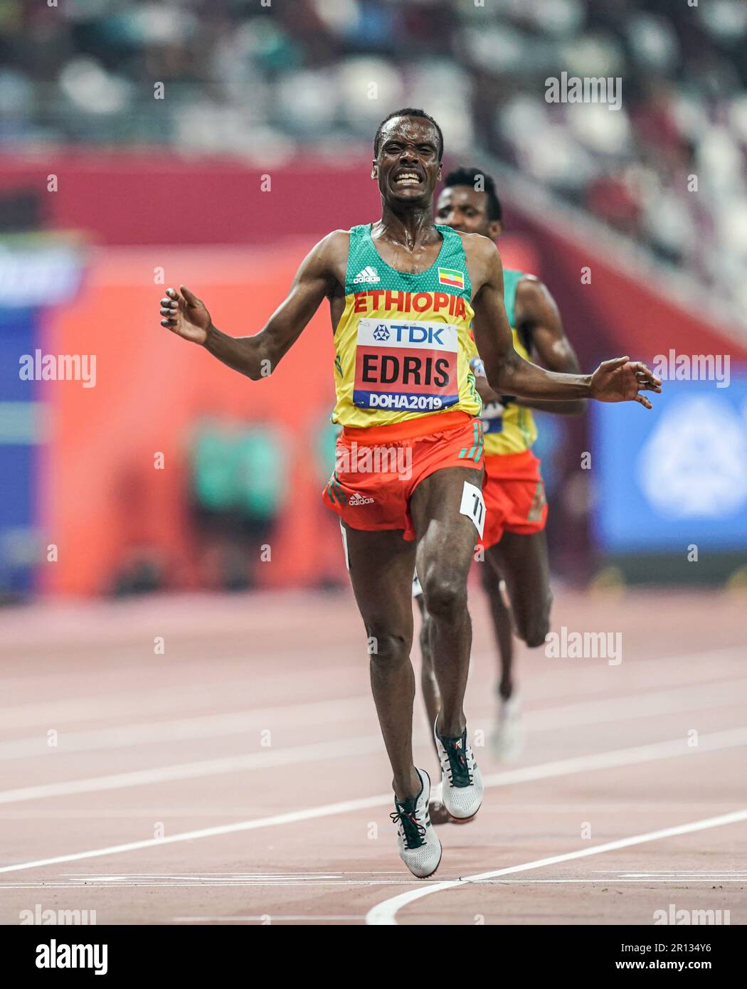 Muktar Edris winning in the 5000 meters at the 2019 World Athletics ...
