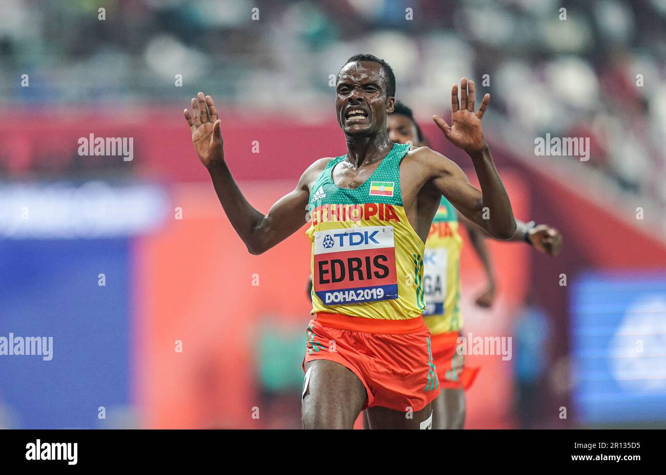 Muktar Edris winning in the 5000 meters at the 2019 World Athletics ...