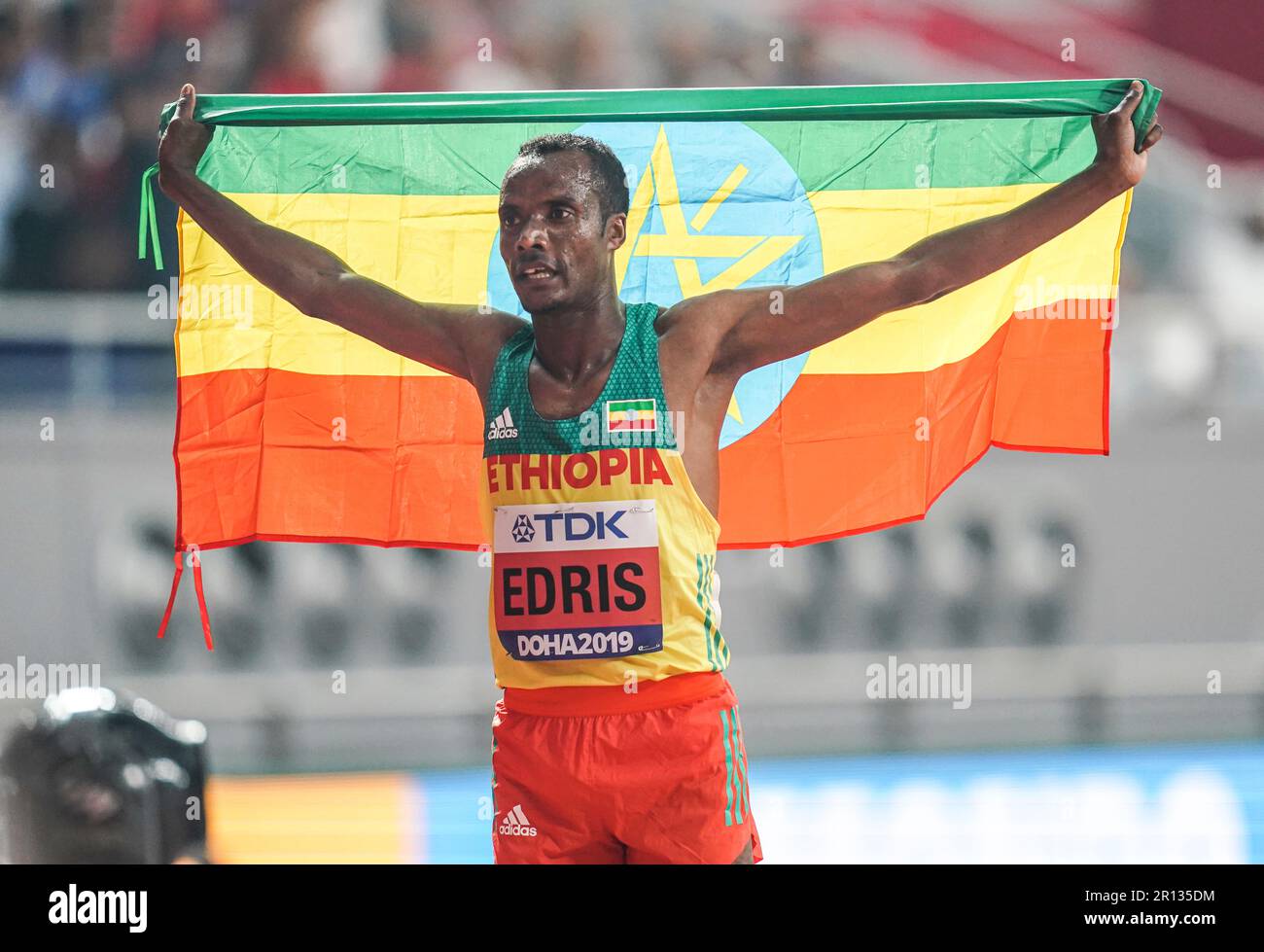 Muktar Edris winning in the 5000 meters at the 2019 World Athletics ...