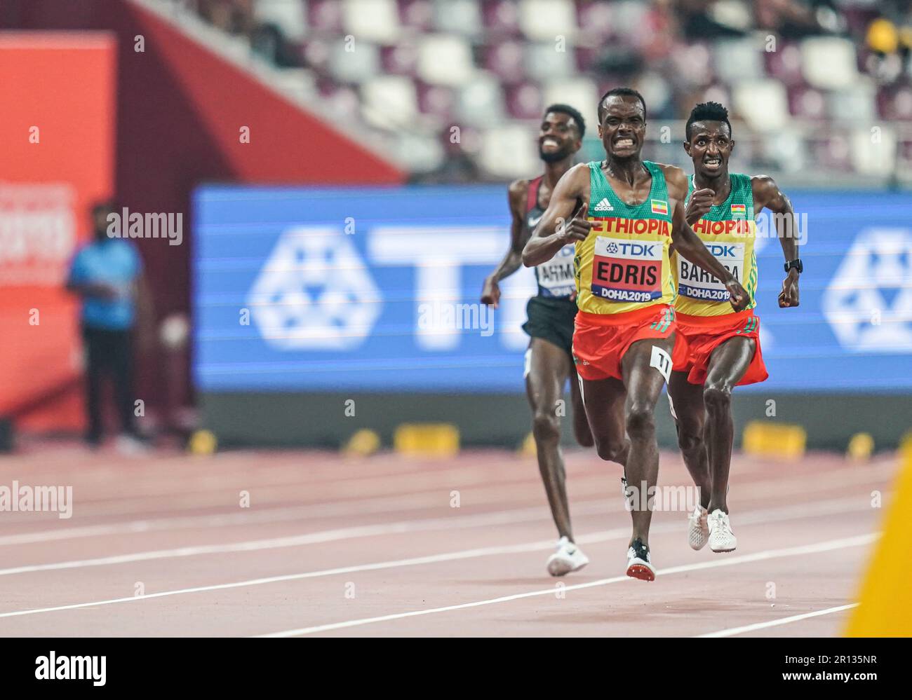 Muktar Edris winning in the 5000 meters at the 2019 World Athletics ...