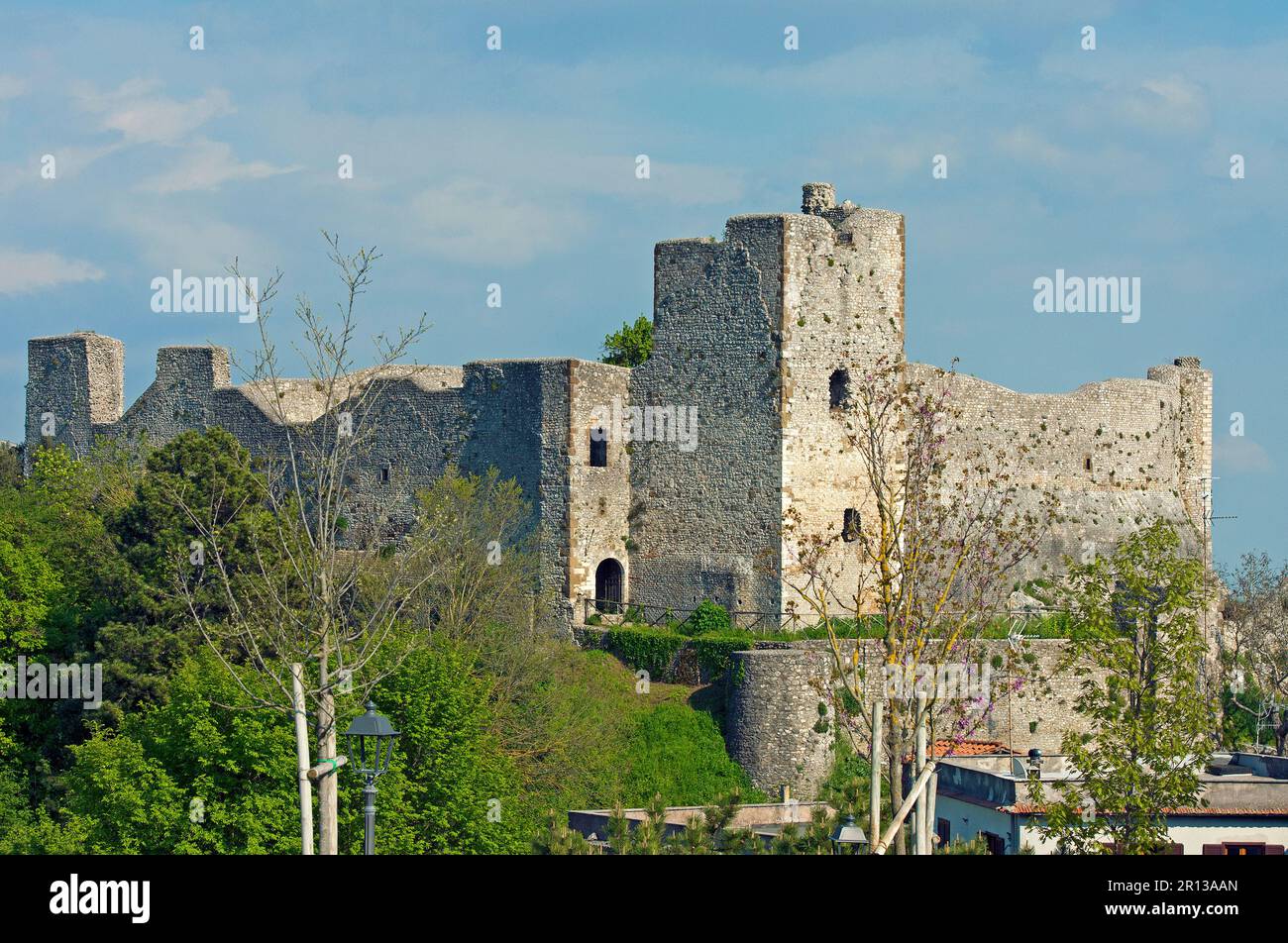Castel ruins and village hi-res stock photography and images - Alamy