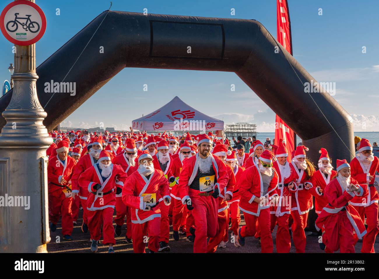 Brighton Santa Dash Stock Photo - Alamy