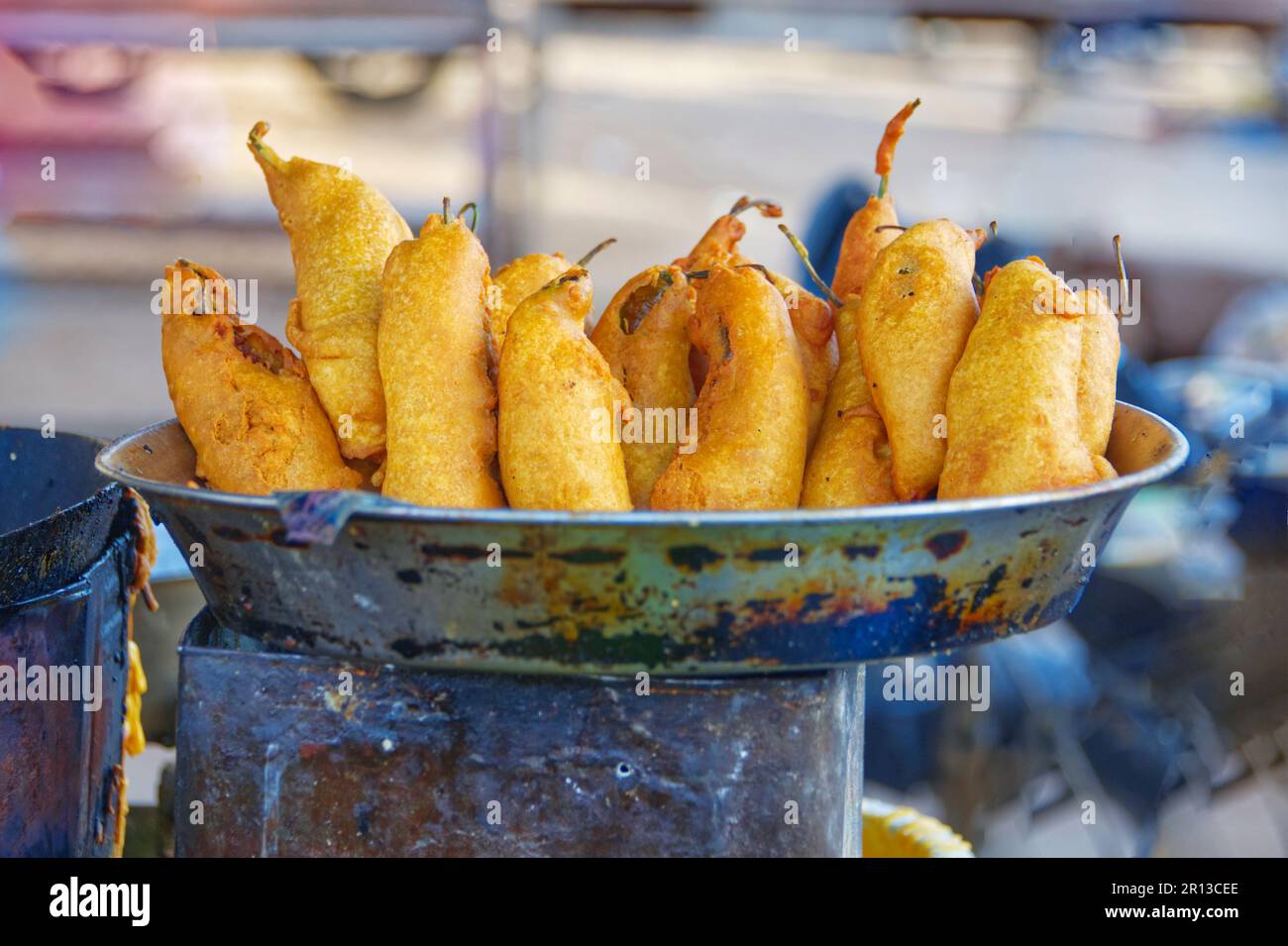 Indians india fast food hi-res stock photography and images - Alamy