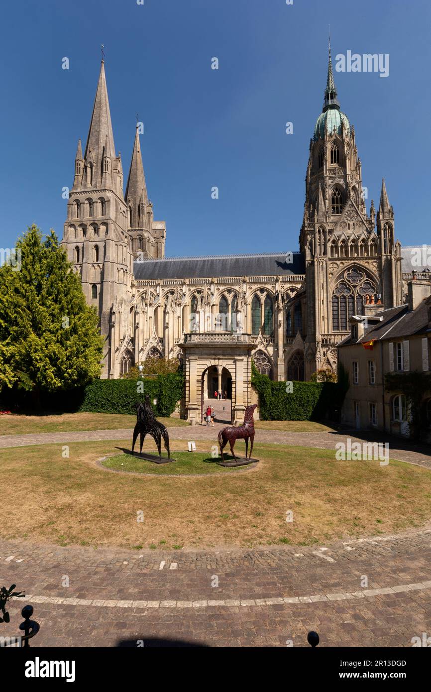 Notre-Dame de Bayeux Cathedral. Norman-Romanesque and Gothic style ...