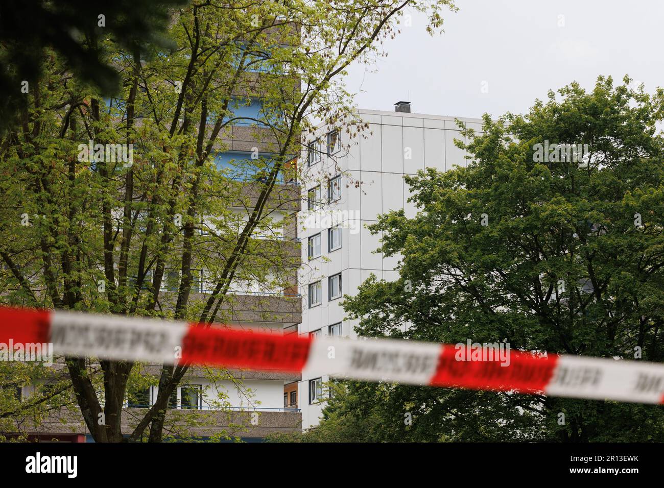 Police snippers hi-res stock photography and images - Alamy