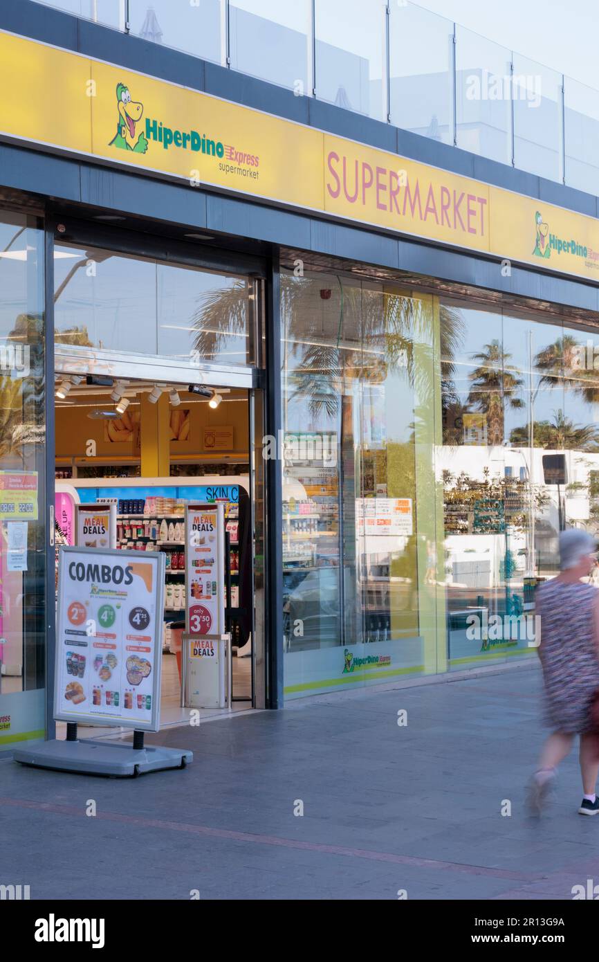 HiperDino Express supermarket on the main street Corralejo ...