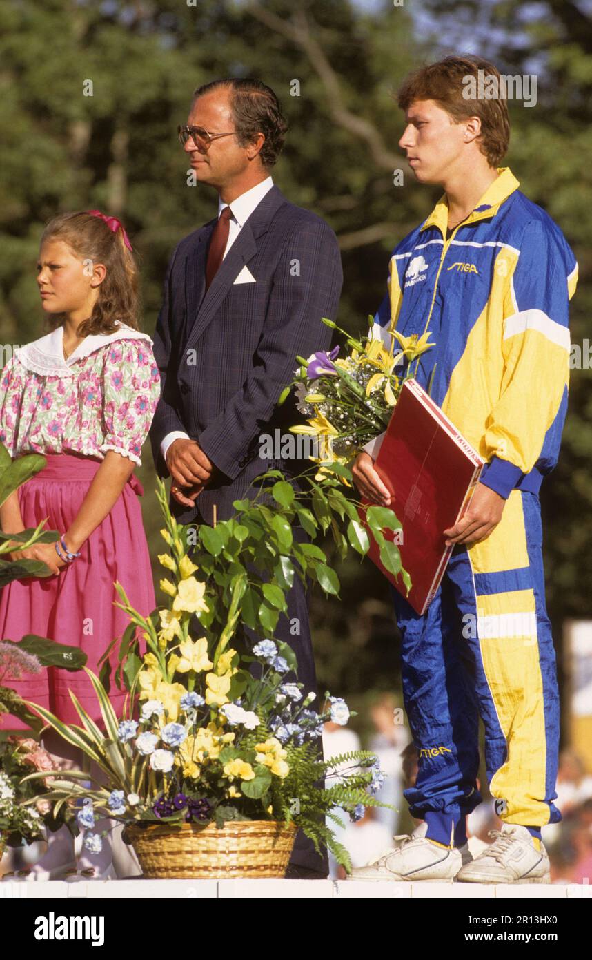 CROWN PRINCESS VICTORIA and King Carl XVI Gustav with Crown Prinsess ...