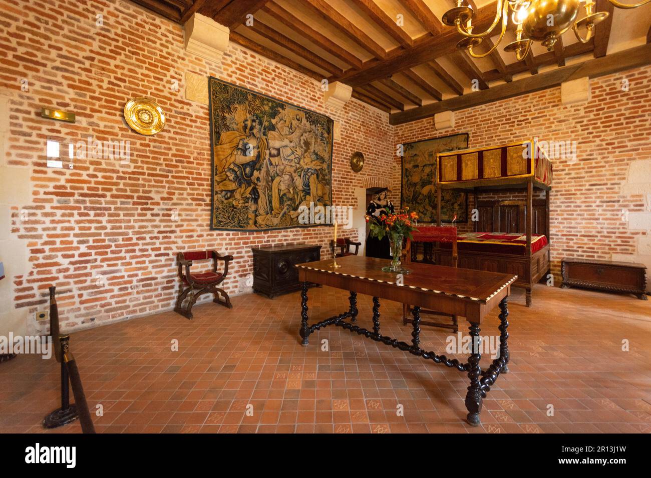 Chateau de cloux manoir du cloux hi-res stock photography and images ...