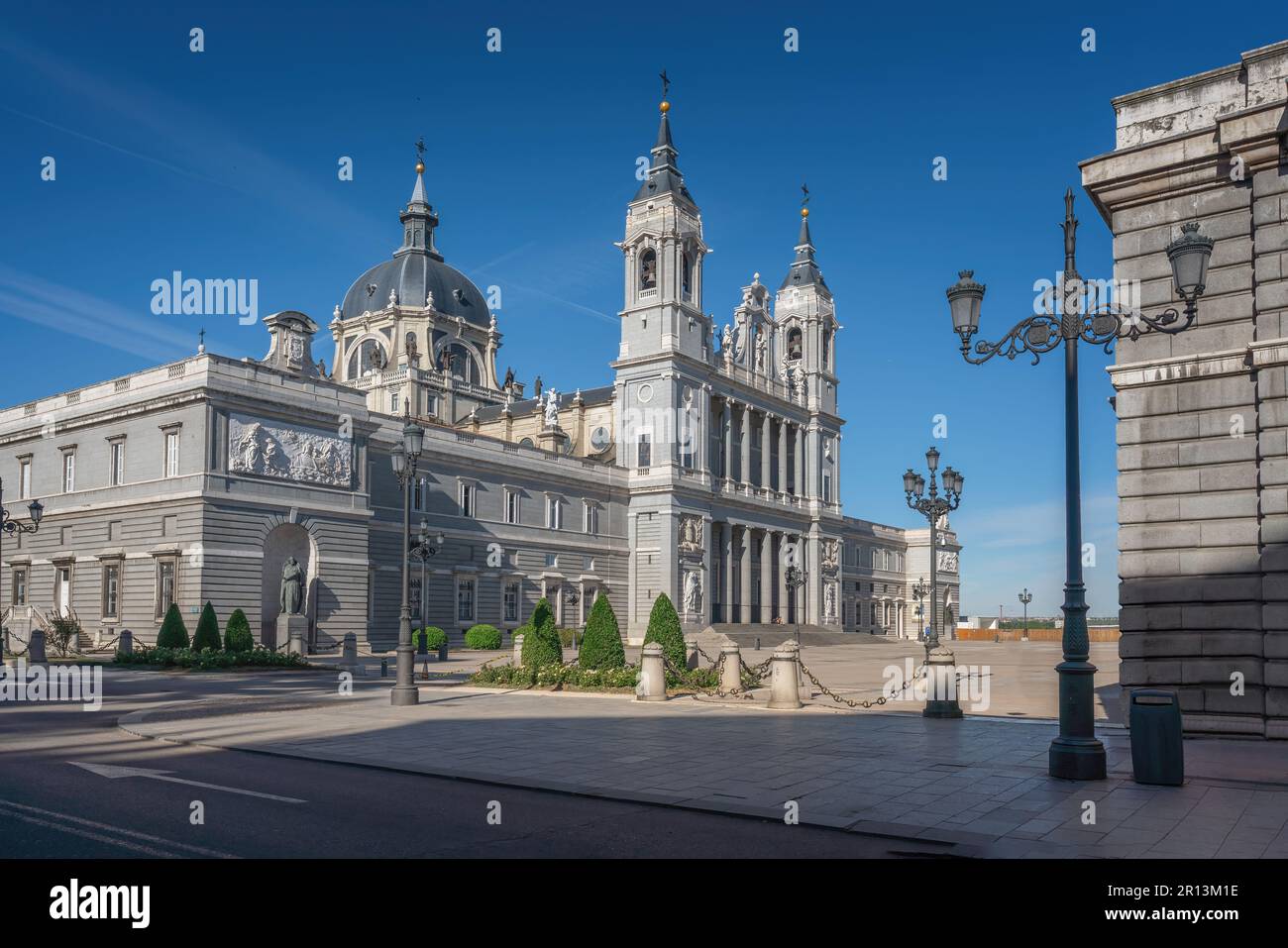 Almudena Cathedral - Madrid, Spain Stock Photo - Alamy