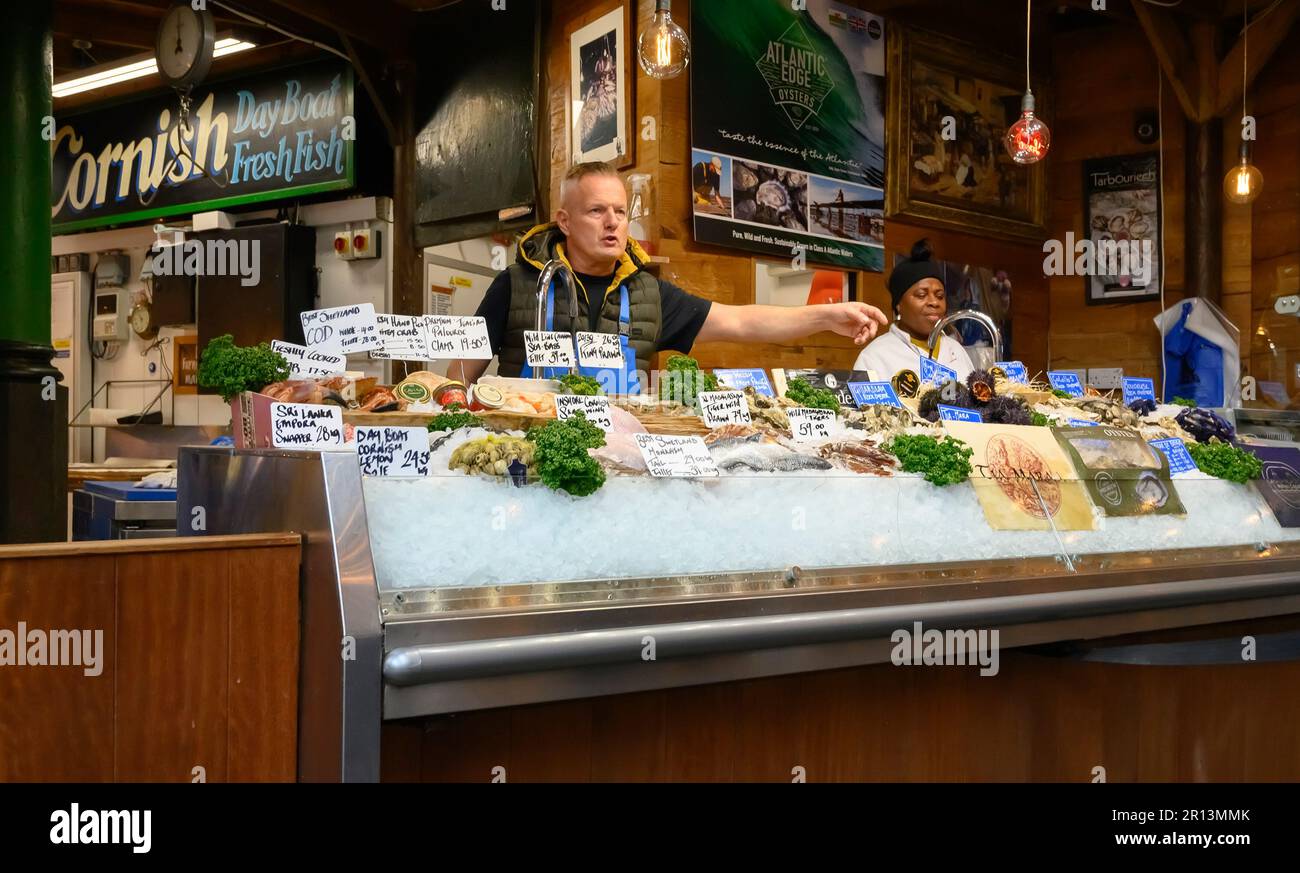 Borough market fish market hi-res stock photography and images - Alamy