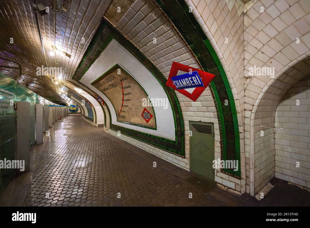 Interior of former Chamberi Station of Madrid Metro with old Subway ...