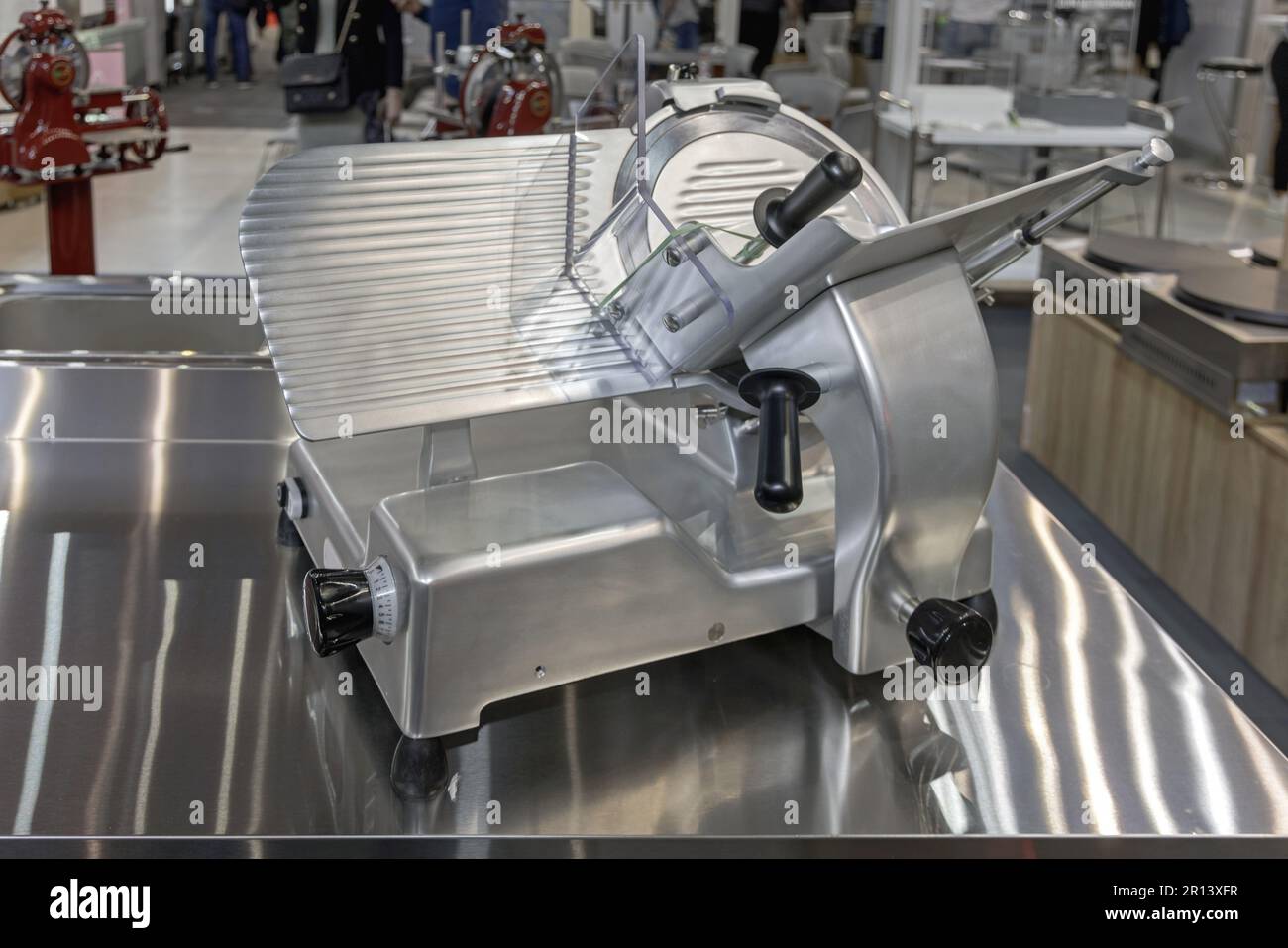 New Meat Slicer Electric Deli Food Slicer Machine Stock Photo - Alamy
