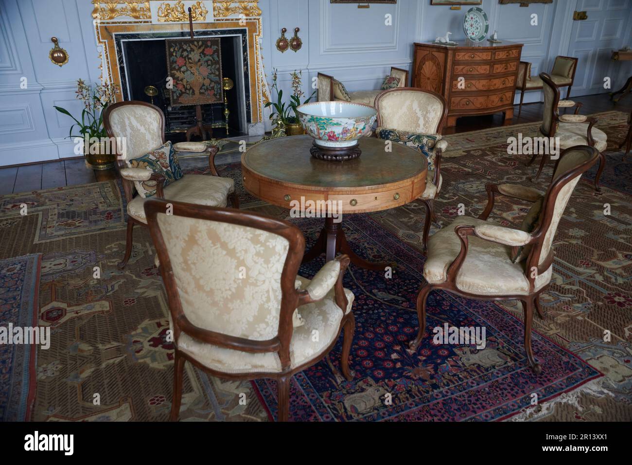 Interior of Burton Agnes Hall, a superb 17th century Elizabethan manor ...