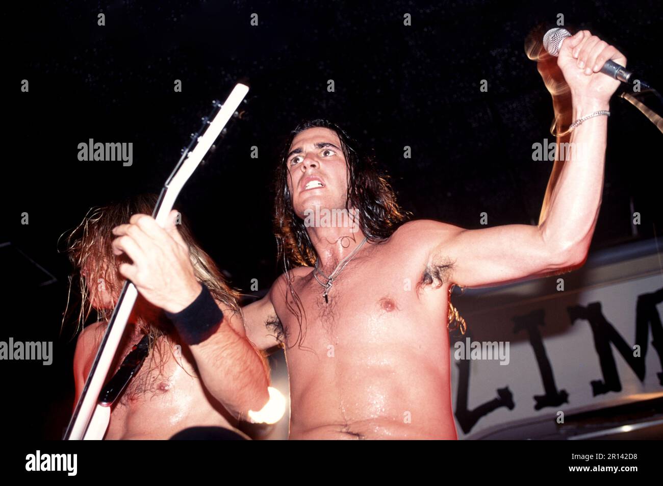 Milan Italy 1993-06-08 : Zachary Stevens singer of Savatage in concert ...