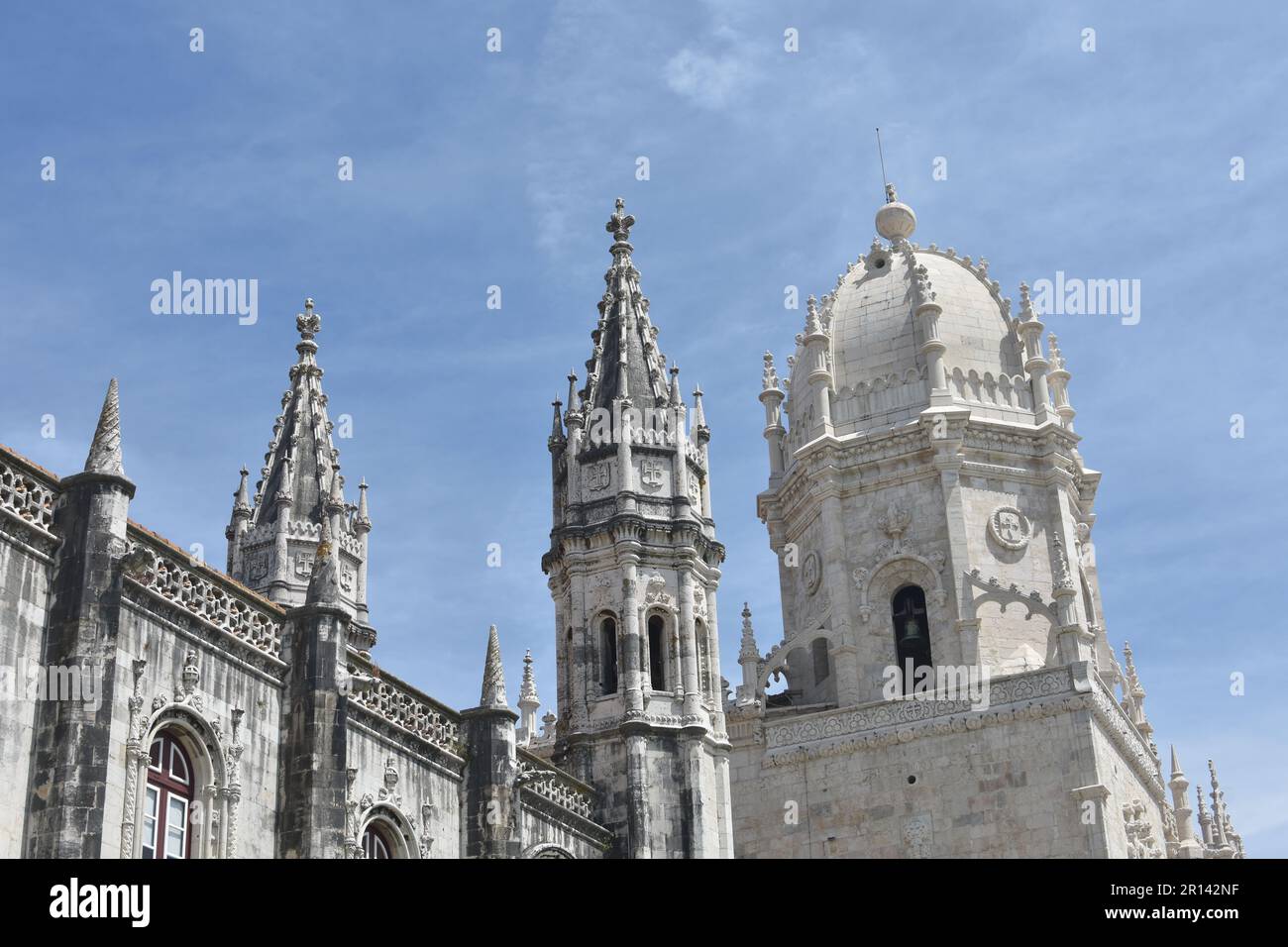 Jeronimos monastery exterior hi-res stock photography and images - Alamy