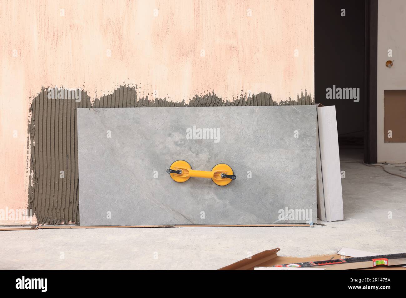 Suction on wall hi-res stock photography and images - Alamy