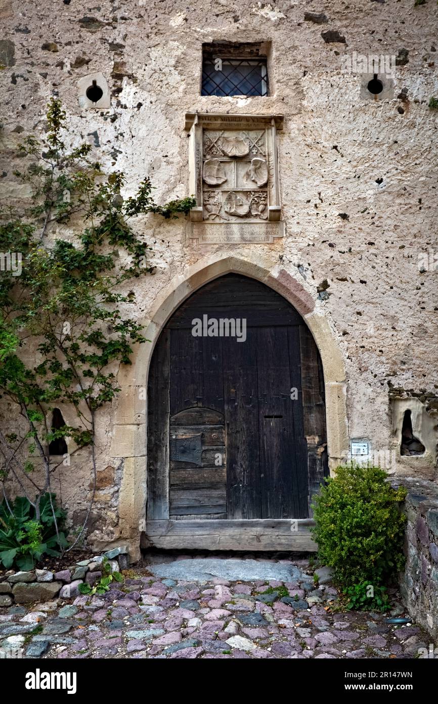 Tower of ravelin hi-res stock photography and images - Alamy