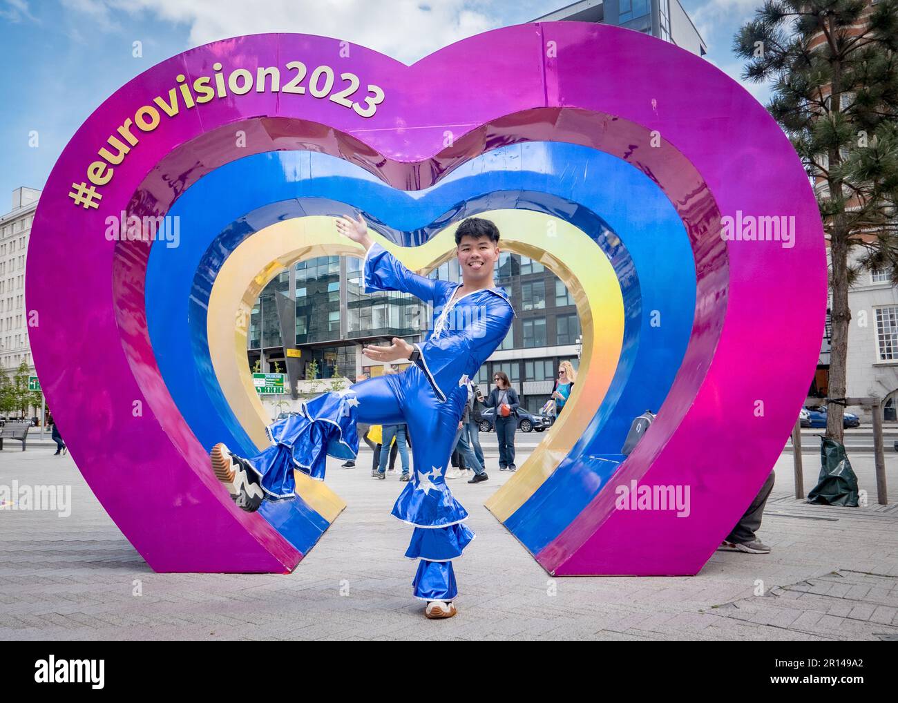 Flamboyant suit hi-res stock photography and images - Alamy