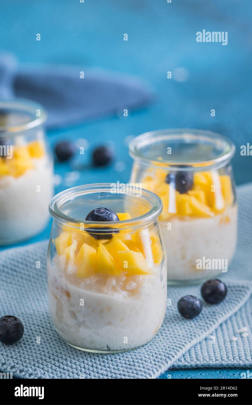 Mango vertical vertical hi-res stock photography and images - Alamy