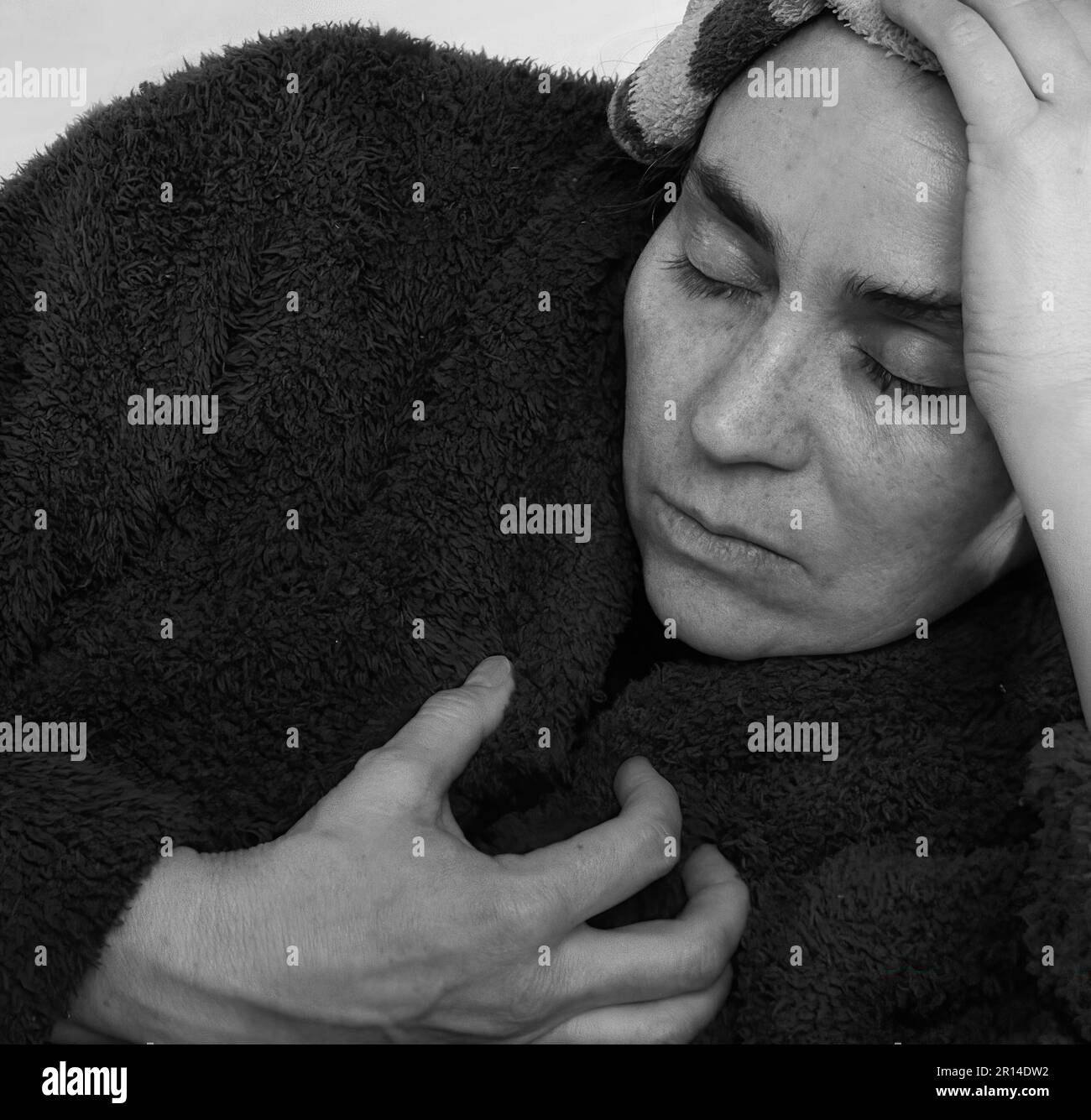 Fever cloth on head hi-res stock photography and images - Alamy