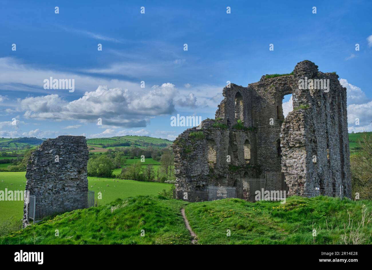 Welsh border castle hi-res stock photography and images - Alamy