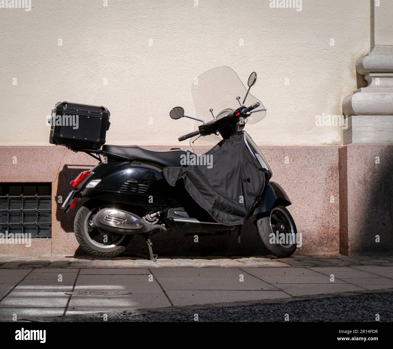 Scooter parked on side hi-res stock photography and images - Alamy