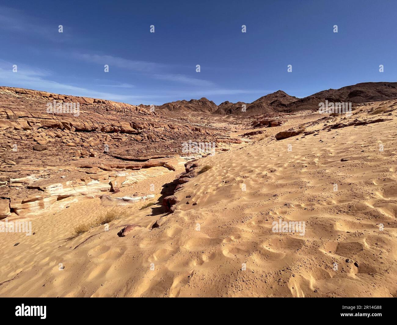 View of mountains in the Sinai desert. Egypt Stock Photo - Alamy