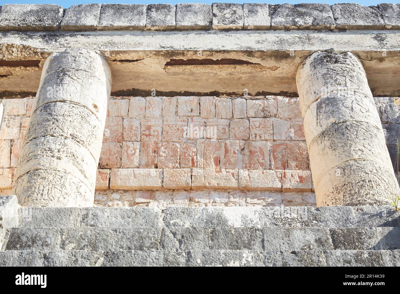 The Mayan ball court of Chichen Itza, the largest ever built in ...