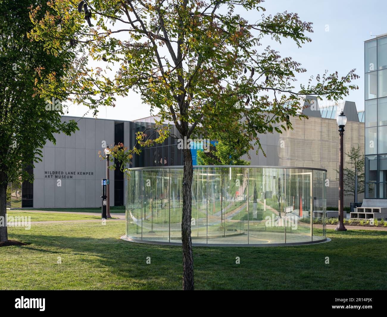 Stl circle hi-res stock photography and images - Alamy