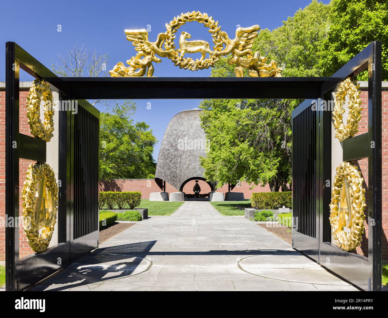 Roofless Church designed by Philip Johnson Stock Photo - Alamy