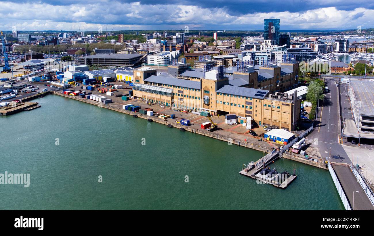 Oceanography centre southampton hi-res stock photography and images - Alamy