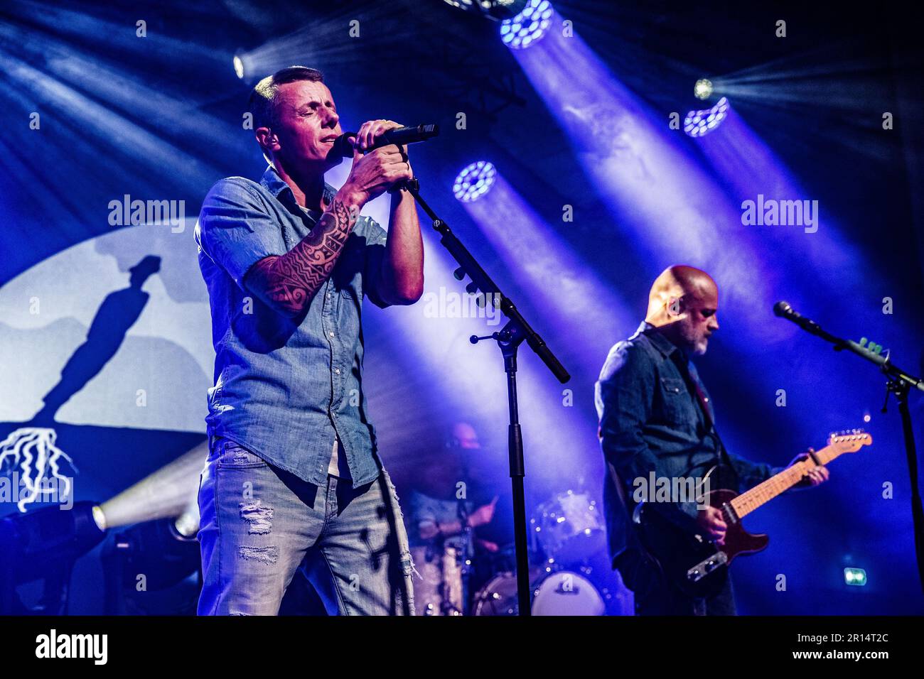 ROTTERDAM - Lead singer Sam Bettens and his brother Gert Bettens (right ...