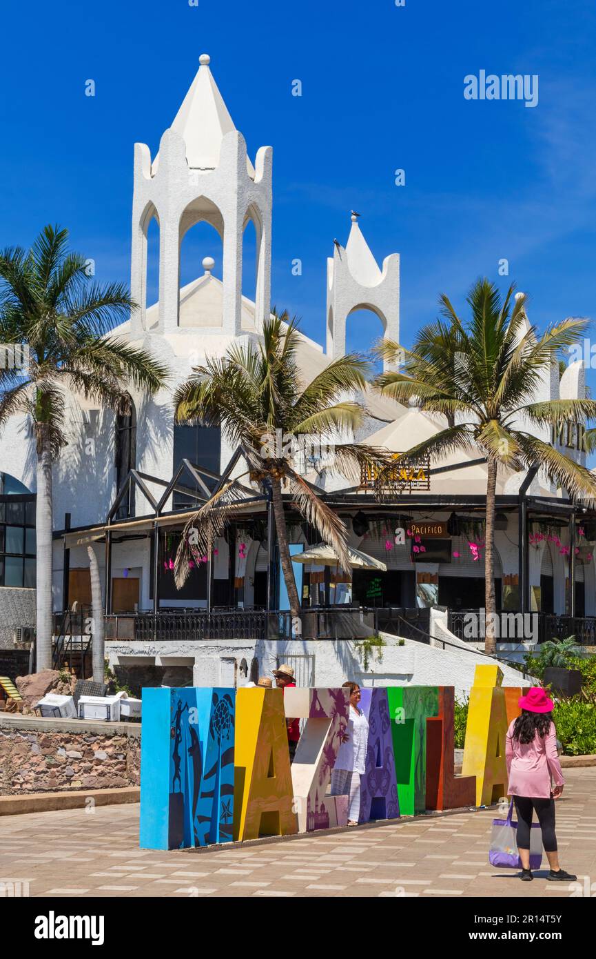 Avenue Del Mar, Golden Zone, Mazatlan, Sinaloa, Mexico Stock Photo - Alamy