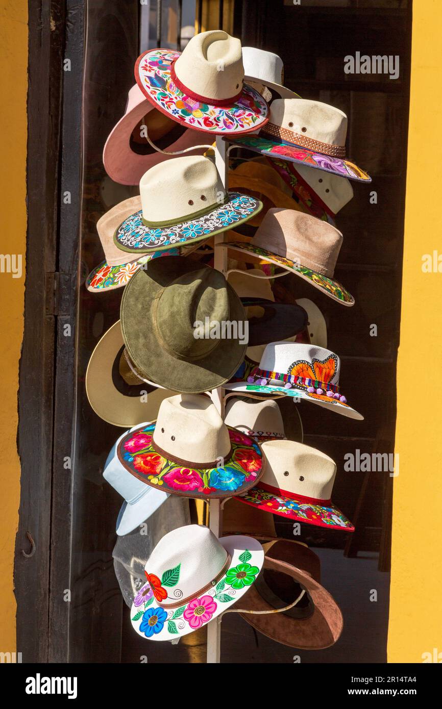 The old town store hi-res stock photography and images - Alamy