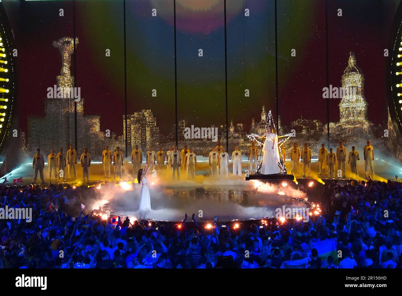 Ukrainian singers Mariya Yaremchuk, Zlata Dziunka and OTOY perform ...