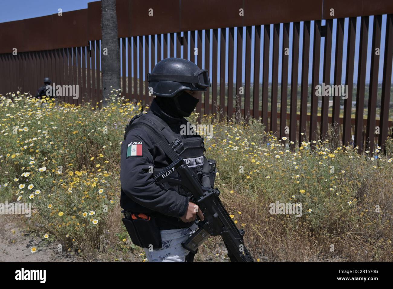 Mexican national guard patrols hi-res stock photography and images - Alamy