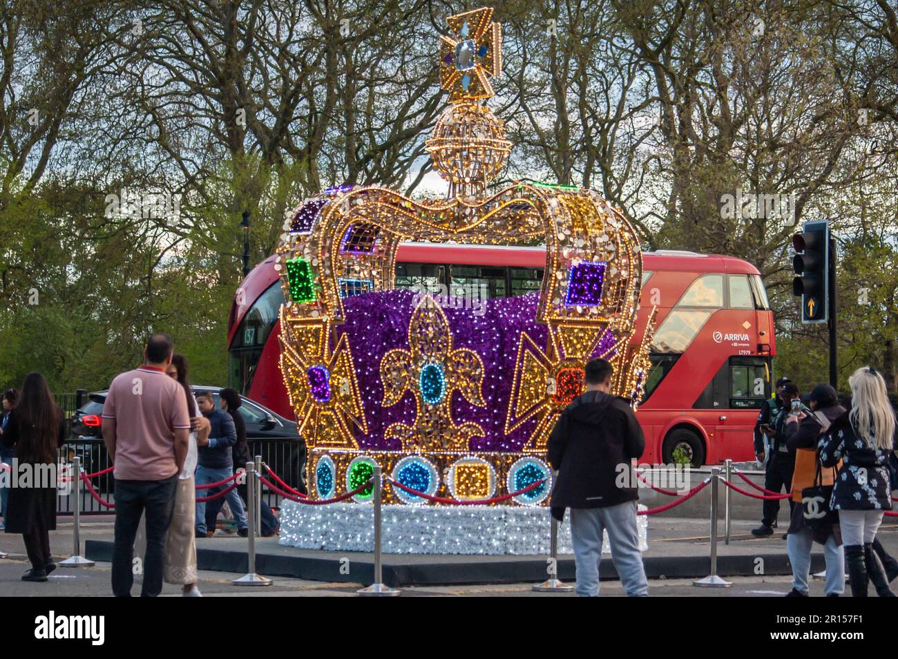 MARBLE ARCH, LONDON - 4 May 2023: Giant 16ft crown installed at Marble ...